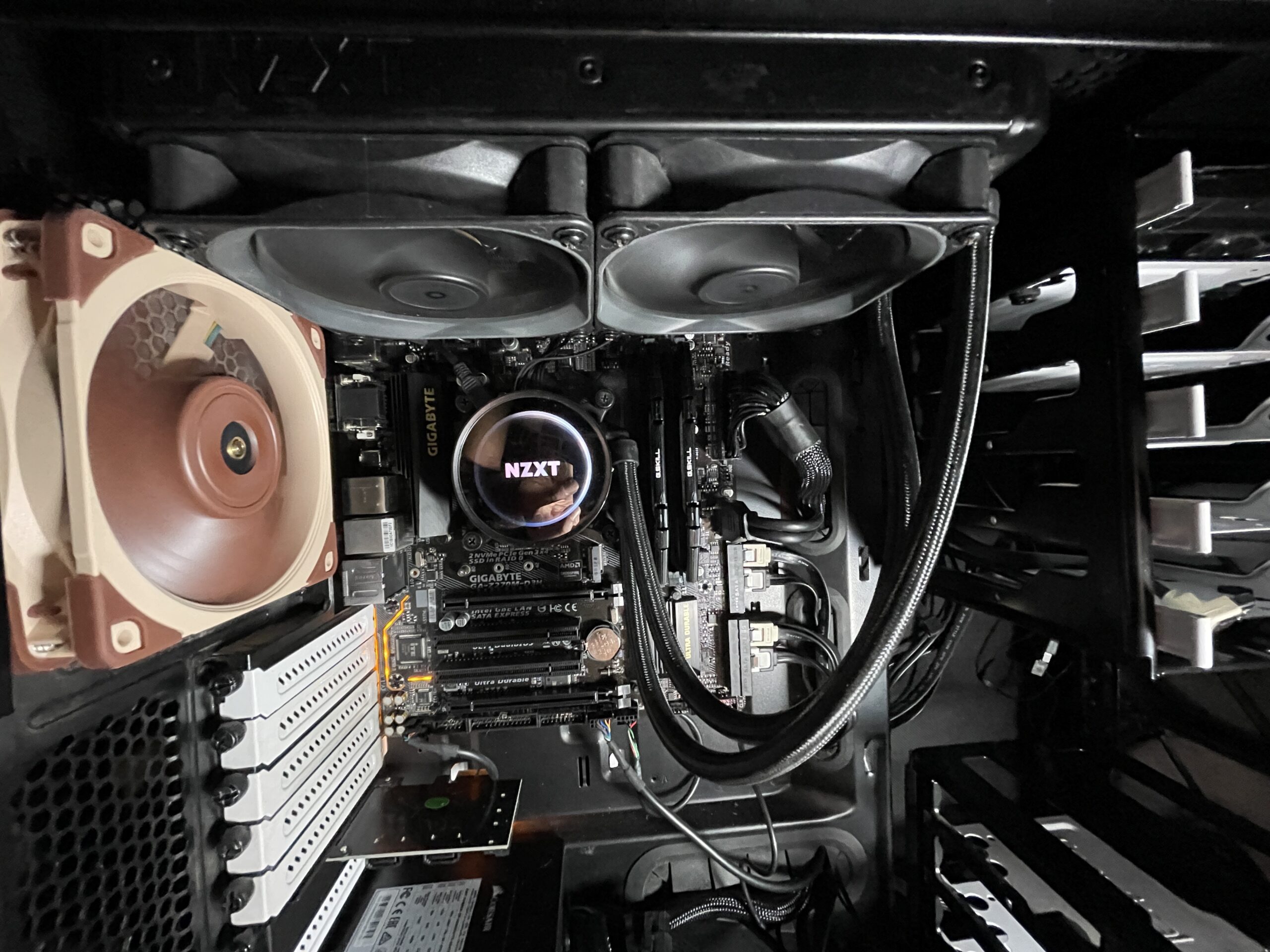 I built finally built a DIY NAS – sylv3rblade dot com